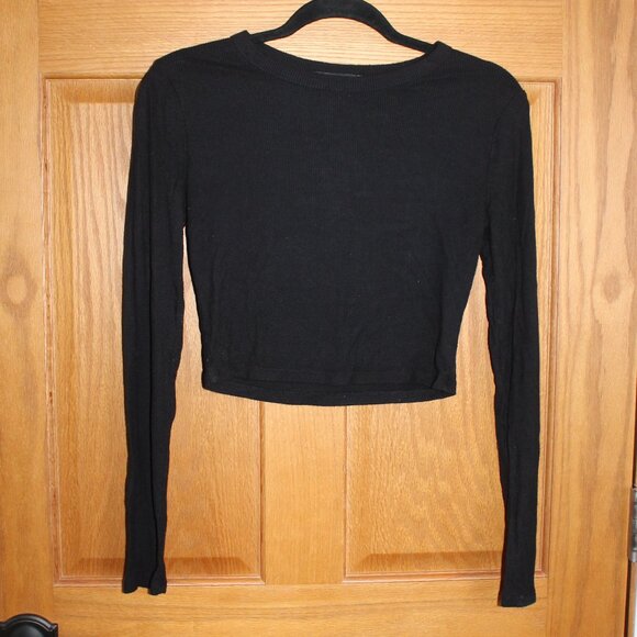 Forever 21 | Tops | Forever 2 Ribbed Cropped Long Sleeve Top Black Size ...